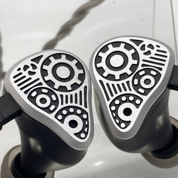 Binary Acoustics 【中古】Dynaquattro【秋葉原】 – e☆イヤホン