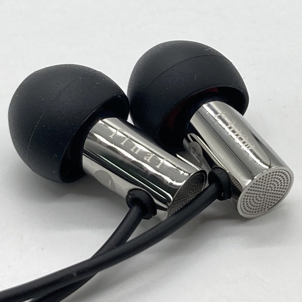 final 【中古】E3000 【FI-E3DSS】【秋葉原】 – e☆イヤホン